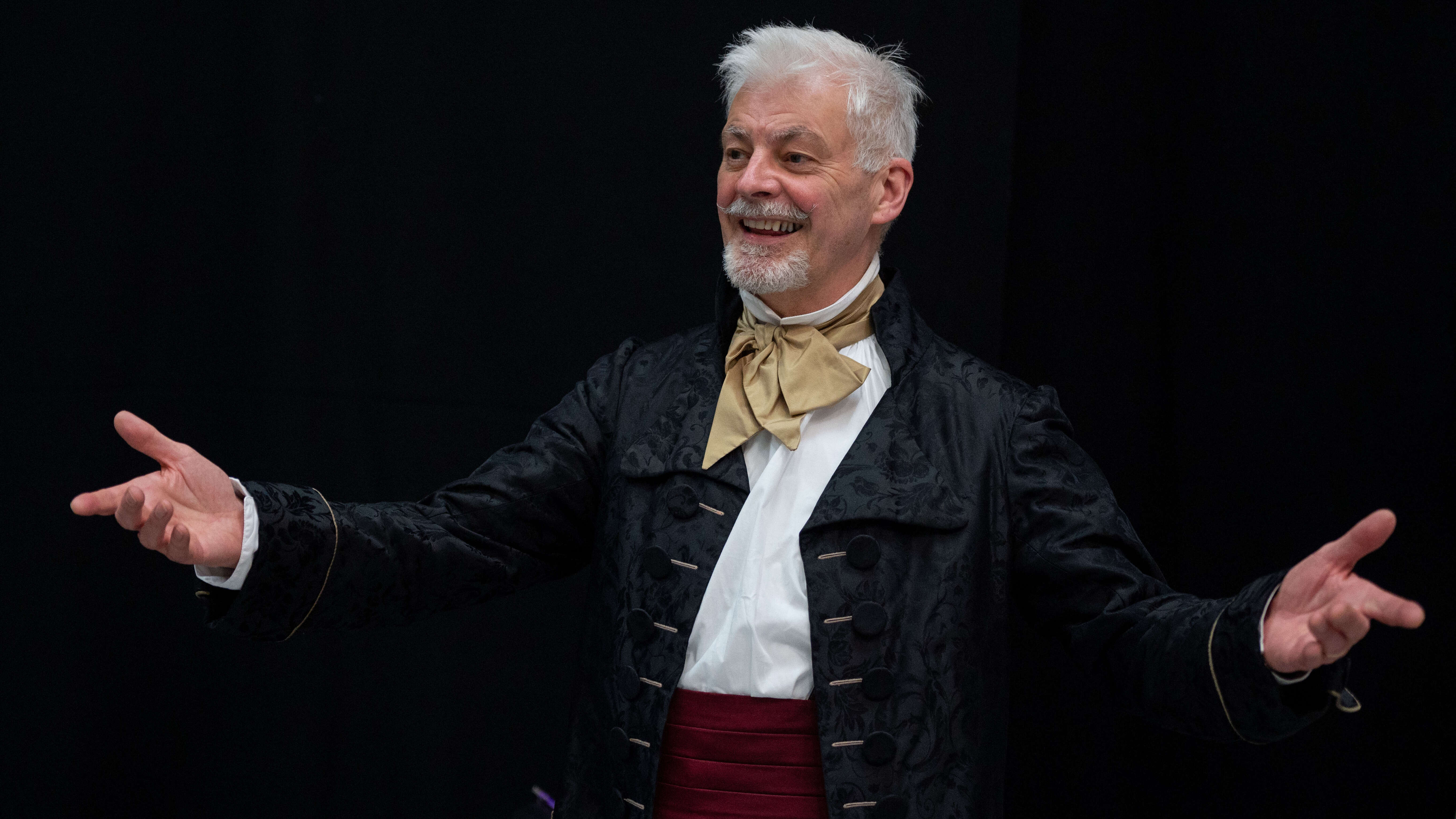 allan-dunn-in-a-little-bit-of-don-giovanni-scottish-opera-2024-credit ...